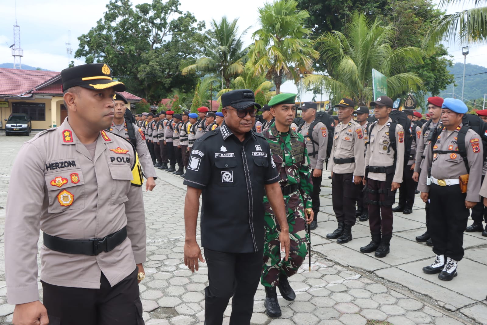 Polres Kepulauan Yapen Bersiap Jelang Pemilu 2024 dengan Apel Kesiapan ... Polres Kepulauan Yapen Bersiap Jelang Pemilu 2024 dengan Apel Kesiapan ...