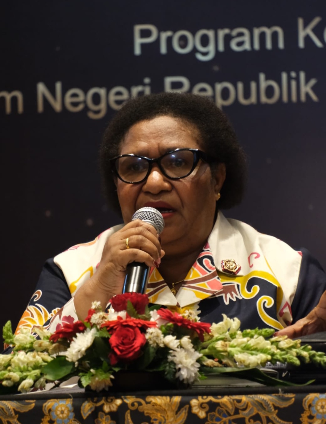 Penjabat Gubernur Papua Tengah Dr. Ribka Haluk Terpilih Sebagai Finalis ...